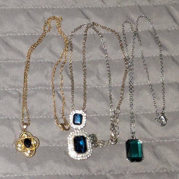 Jewelry | 1 With Bundle Necklace Lot 6818 | Poshmark